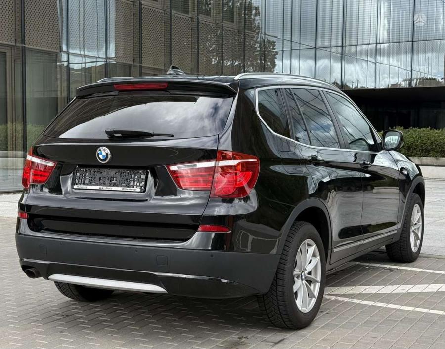 Black BMW X3 2011 in Vilnius, with an engine capacity of 2.00 L and mileage of 198 thousand km for 8800 €, photo 19 on AUTOMOTO.COM.LV