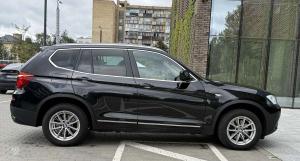 Black BMW X3 2011 in Vilnius, with an engine capacity of 2.00 L and mileage of 198 thousand km for 8800 €, photo 27 on AUTOMOTO.COM.LV