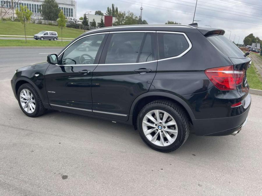 Melns BMW X3 2011 Kauņa, ar dzinēja tilpumu 2.99 L un nobraukumu 300 tūkst. km par 7750 €, foto 16 vietnē AUTOMOTO.COM.LV