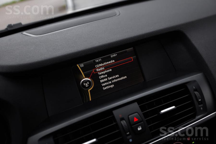 Black BMW X3 2011 in Jelgava, with an engine capacity of 2.00 L and mileage of 233 thousand km for 8500 €, photo 15 on AUTOMOTO.COM.LV