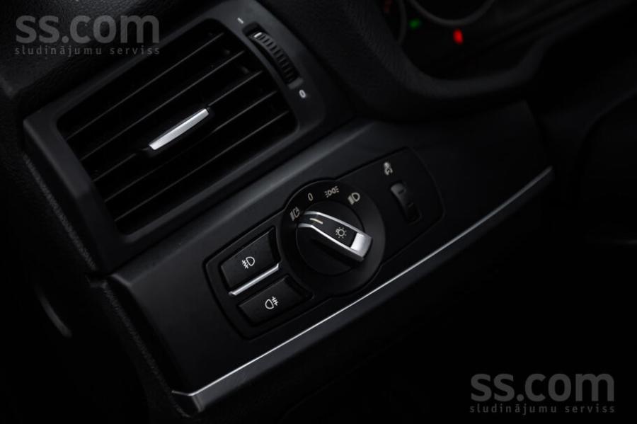 Black BMW X3 2011 in Jelgava, with an engine capacity of 2.00 L and mileage of 233 thousand km for 8500 €, photo 20 on AUTOMOTO.COM.LV