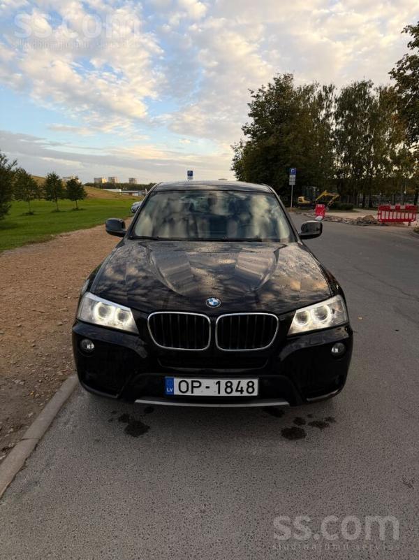 Melns BMW X3 2011 Rīga, ar dzinēja tilpumu 2.00 L un nobraukumu 332 tūkst. km par 9500 €, foto 1 vietnē AUTOMOTO.COM.LV