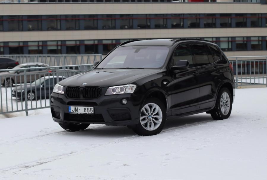 Black BMW X3 2012 in Riga, with an engine capacity of 2.00 L and mileage of 198 thousand km for 11980 €, photo 3 on AUTOMOTO.COM.LV