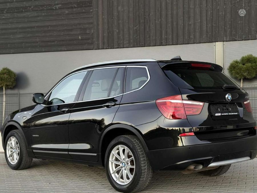 Black BMW X3 2012 in Siauliai, with an engine capacity of 2.00 L and mileage of 281 thousand km for 10650 €, photo 5 on AUTOMOTO.COM.LV
