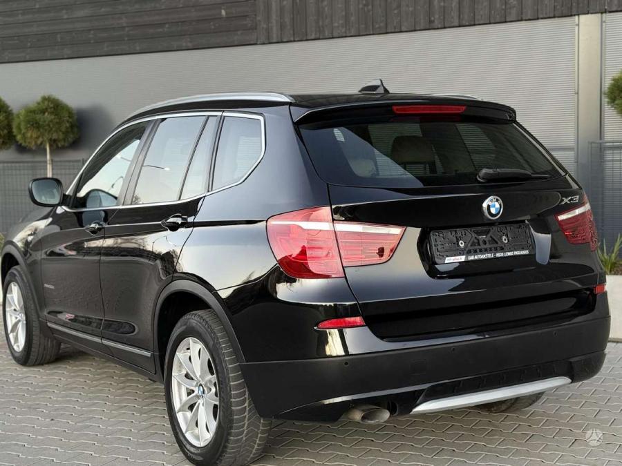 Black BMW X3 2012 in Siauliai, with an engine capacity of 2.00 L and mileage of 281 thousand km for 10650 €, photo 7 on AUTOMOTO.COM.LV