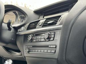 Black BMW X3 2012 in Vilnius, with an engine capacity of 2.99 L and mileage of 220 thousand km for 11499 €, photo 16 on AUTOMOTO.COM.LV
