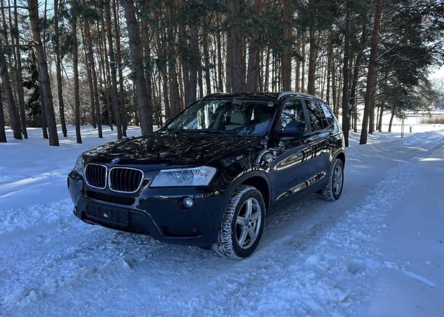 Black BMW X3 2012 in Utena, with an engine capacity of 2.00 L and mileage of 237 thousand km for 9650 €, photo 1 on AUTOMOTO.COM.LV