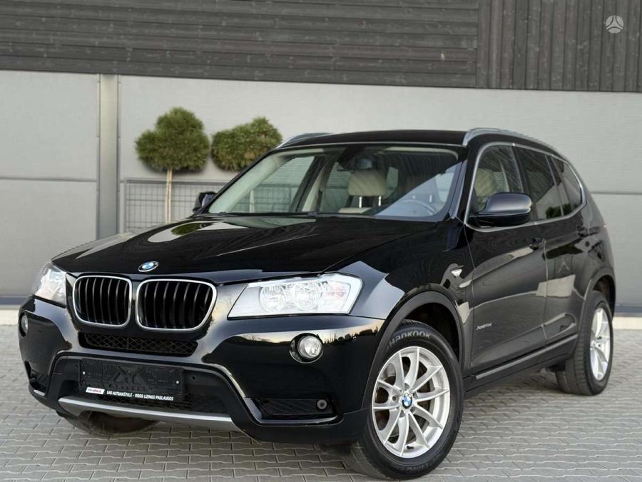 Black BMW X3 2012 in Siauliai, with an engine capacity of 2.00 L and mileage of 281 thousand km for 10650 €, photo 2 on AUTOMOTO.COM.LV