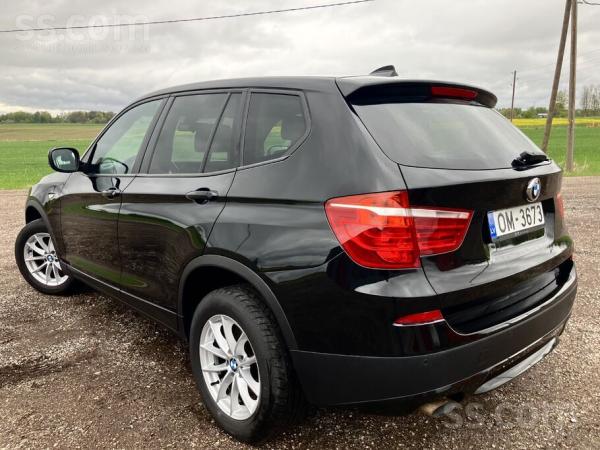 Black BMW X3 2012 in Talsi, with an engine capacity of 2.00 L and mileage of 198 thousand km for 10999 €, photo 5 on AUTOMOTO.COM.LV