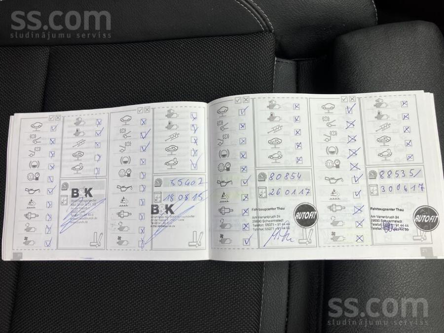 Black BMW X3 2012 in Talsi, with an engine capacity of 2.00 L and mileage of 198 thousand km for 10999 €, photo 22 on AUTOMOTO.COM.LV