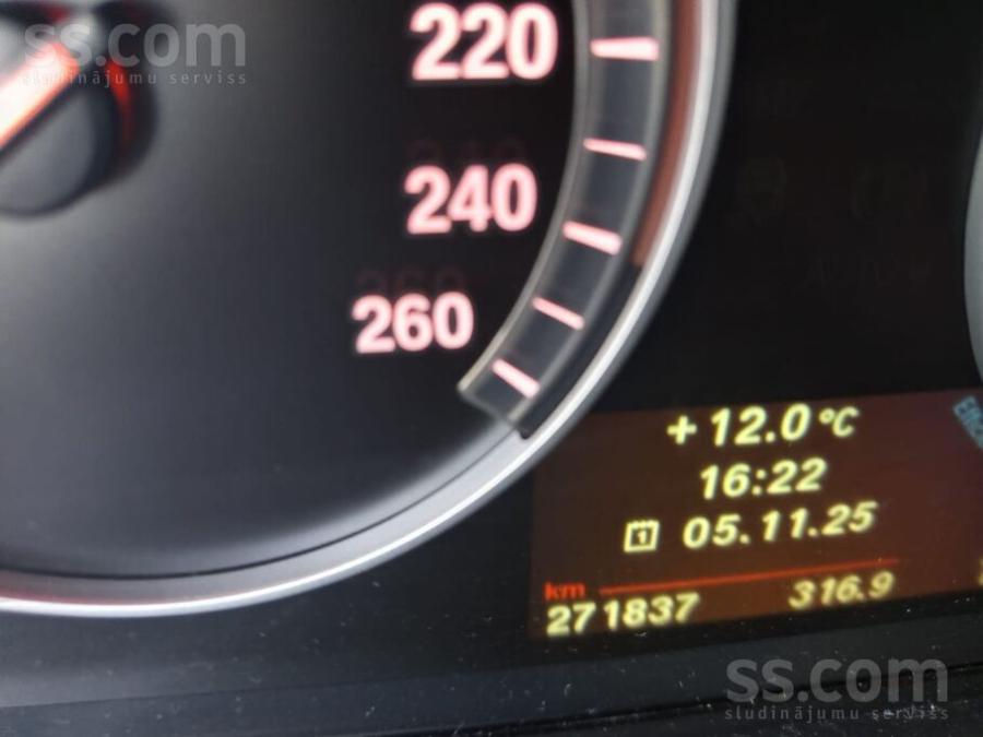 Black BMW X3 2012 in Riga, with an engine capacity of 3.00 L and mileage of 271 thousand km for 13400 €, photo 10 on AUTOMOTO.COM.LV