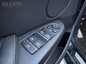 Black BMW X3 2012 in Riga, with an engine capacity of 3.00 L and mileage of 200 thousand km for 14350 €, photo 13 on AUTOMOTO.COM.LV