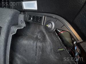 Black BMW X3 2012 in Riga, with an engine capacity of 3.00 L and mileage of 200 thousand km for 14350 €, photo 17 on AUTOMOTO.COM.LV