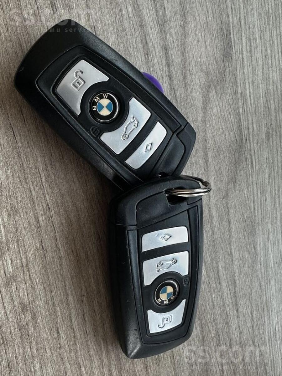 Black BMW X3 2012 in Riga, with an engine capacity of 2.00 L and mileage of 253 thousand km for 11890 €, photo 10 on AUTOMOTO.COM.LV