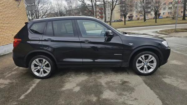 Black BMW X3 2012 in Riga, with an engine capacity of 3.00 L and mileage of 192 thousand km for 12900 €, photo 4 on AUTOMOTO.COM.LV