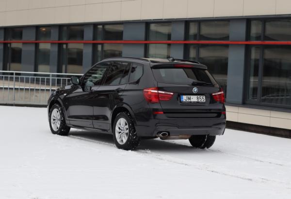 Black BMW X3 2012 in Riga, with an engine capacity of 2.00 L and mileage of 198 thousand km for 12580 €, photo 4 on AUTOMOTO.COM.LV