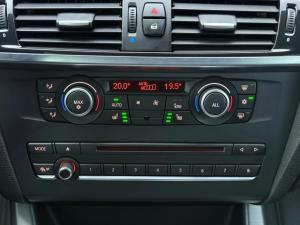Black BMW X3 2012 in Riga, with an engine capacity of 2.00 L and mileage of 198 thousand km for 12580 €, photo 15 on AUTOMOTO.COM.LV