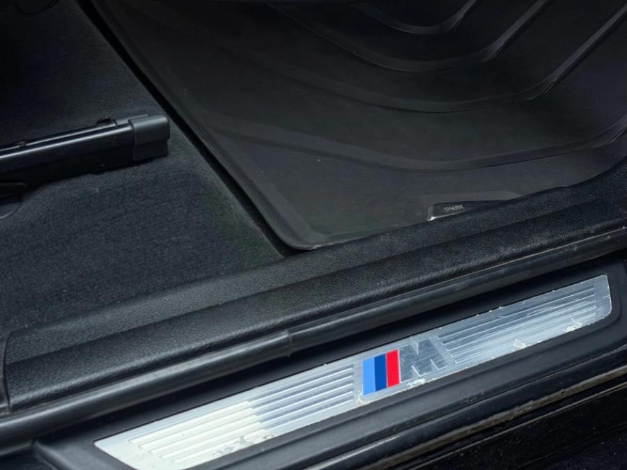 Black BMW X3 2012 in Riga, with an engine capacity of 2.00 L and mileage of 198 thousand km for 12580 €, photo 17 on AUTOMOTO.COM.LV