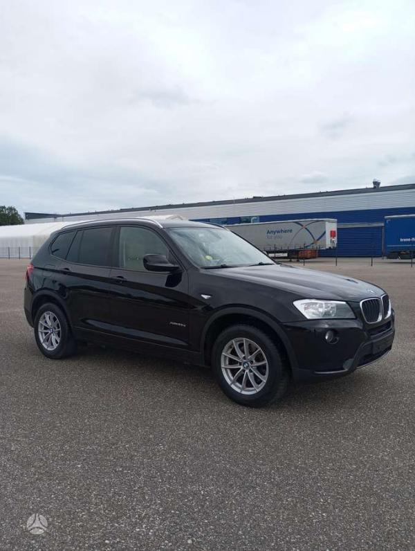 Melns BMW X3 2012 Kauņa, ar dzinēja tilpumu 2.00 L un nobraukumu 295 tūkst. km par 6850 €, foto 6 vietnē AUTOMOTO.COM.LV