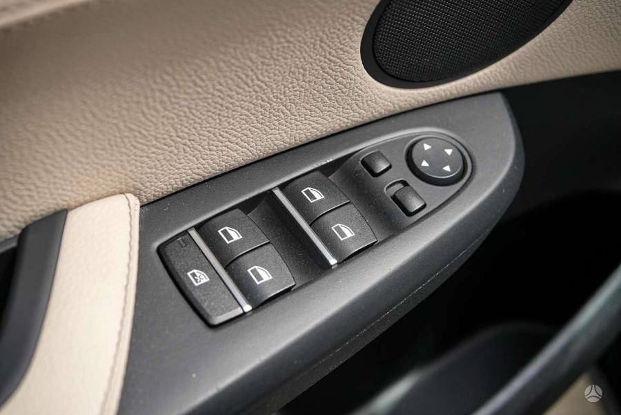 Melns BMW X3 2012 Kauņa, ar dzinēja tilpumu 2.99 L un nobraukumu 277 tūkst. km par 11450 €, foto 33 vietnē AUTOMOTO.COM.LV