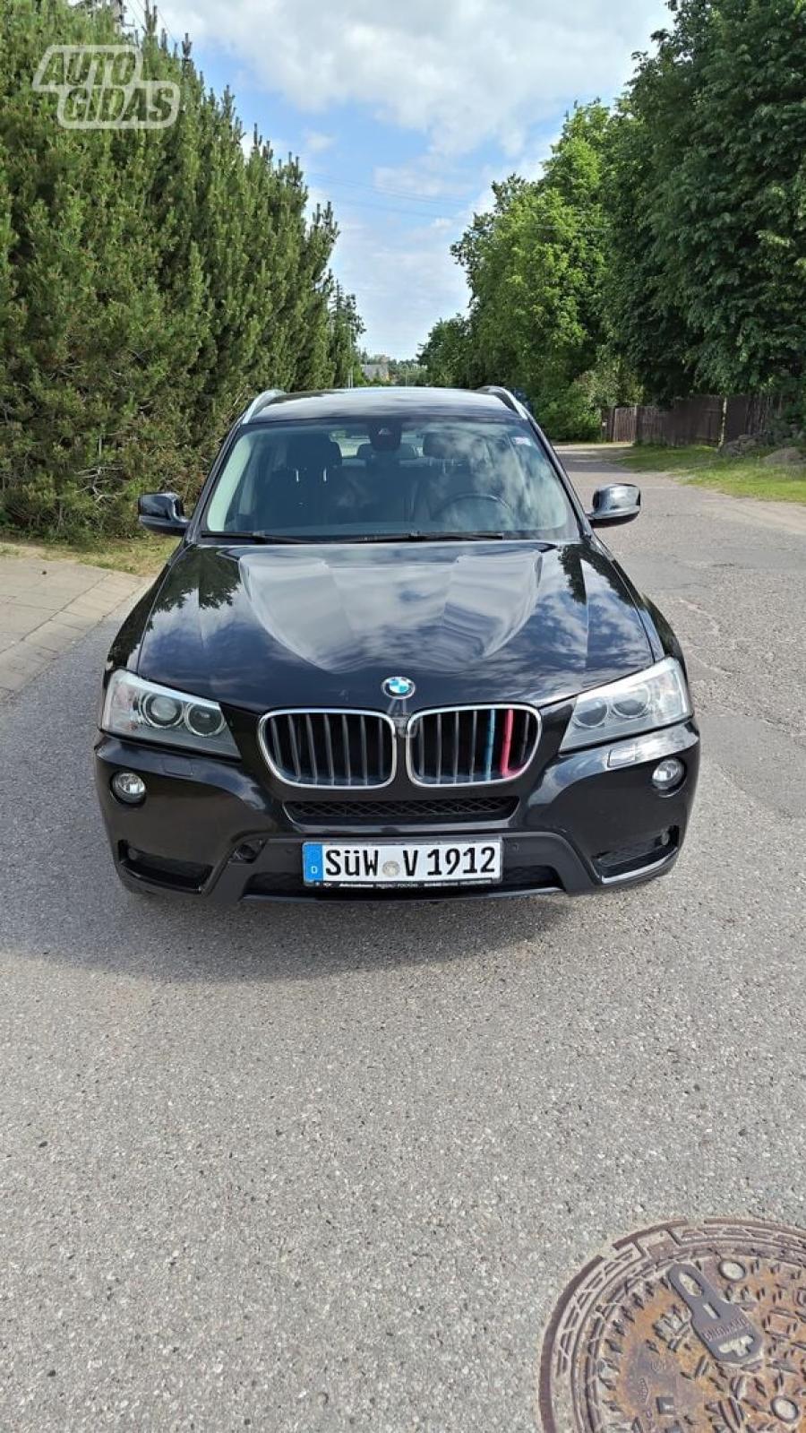 Black BMW X3 2012 in Utena, with an engine capacity of 2.00 L and mileage of 234 thousand km for 7800 €, photo 3 on AUTOMOTO.COM.LV