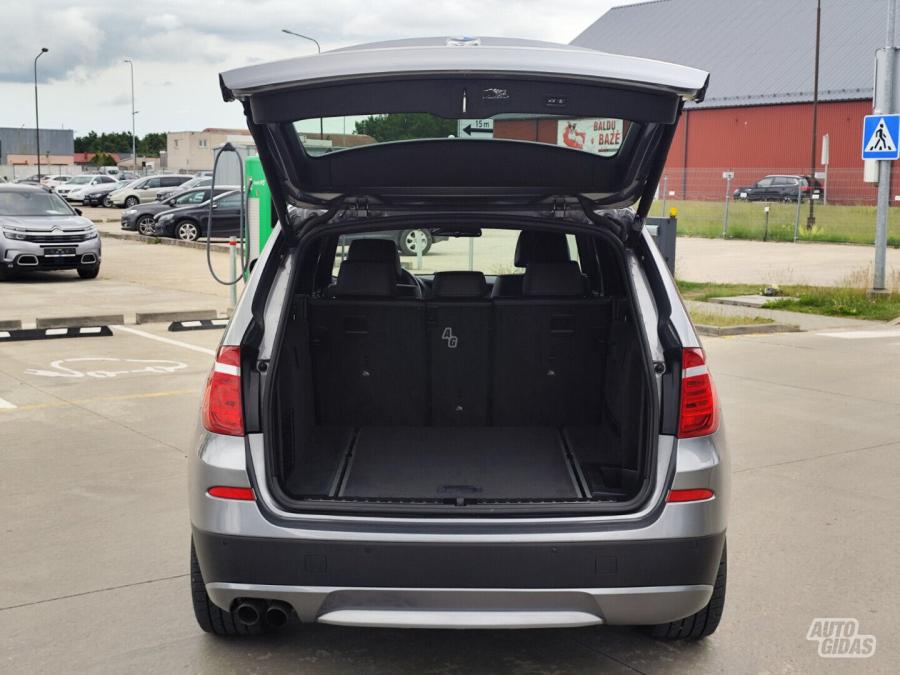 Melns BMW X3 2012 Šauļi, ar dzinēja tilpumu 3.00 L un nobraukumu 300 tūkst. km par 8200 €, foto 22 vietnē AUTOMOTO.COM.LV