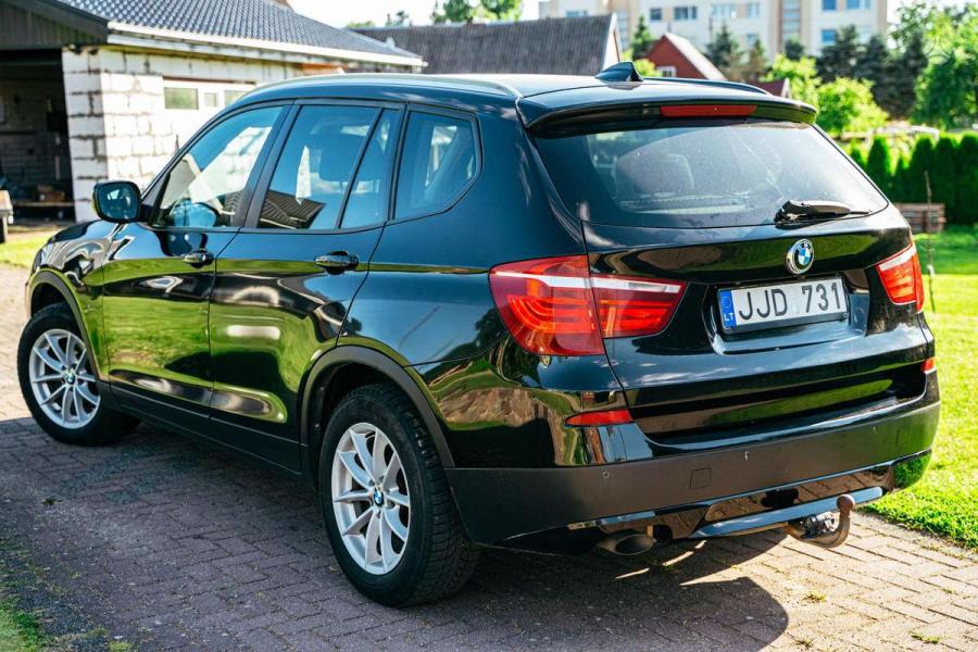 Melns BMW X3 2012 Rokiškis, ar dzinēja tilpumu 2.00 L un nobraukumu 391 tūkst. km par 9800 €, foto 24 vietnē AUTOMOTO.COM.LV