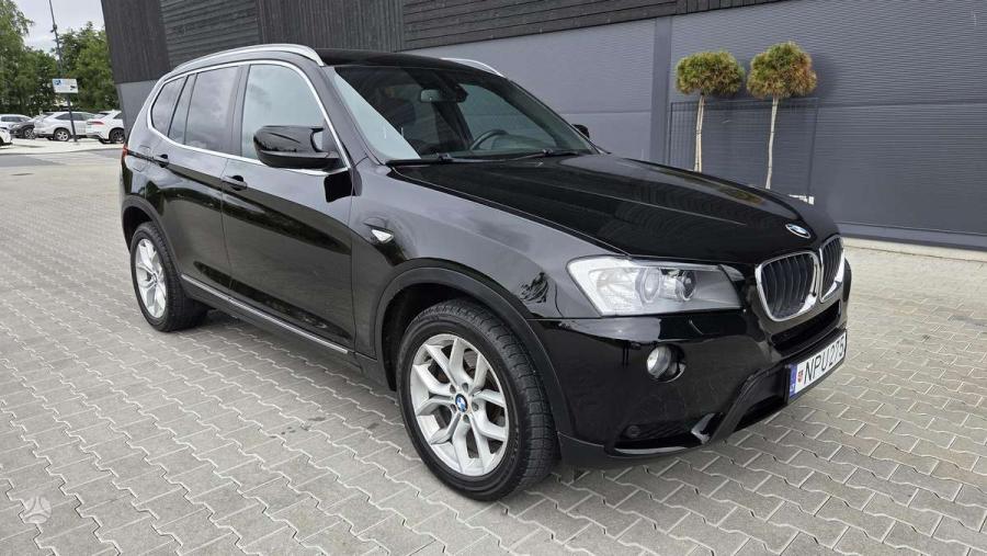 Black BMW X3 2012 in Siauliai, with an engine capacity of 2.00 L and mileage of 256 thousand km for 9600 €, photo 1 on AUTOMOTO.COM.LV
