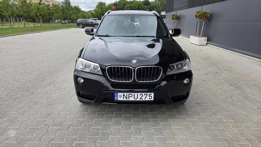 Black BMW X3 2012 in Siauliai, with an engine capacity of 2.00 L and mileage of 256 thousand km for 9600 €, photo 3 on AUTOMOTO.COM.LV
