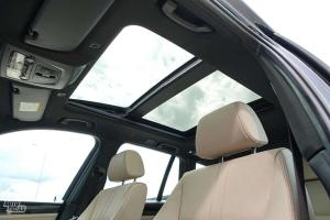 Black BMW X3 2012 in Kaunas, with an engine capacity of 3.00 L and mileage of 277 thousand km for 11450 €, photo 31 on AUTOMOTO.COM.LV