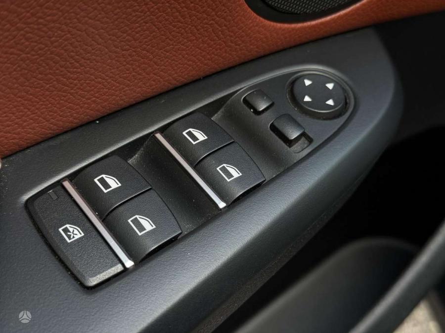 Melns BMW X3 2012 Viļņa, ar dzinēja tilpumu 2.99 L un nobraukumu 262 tūkst. km par 11790 €, foto 8 vietnē AUTOMOTO.COM.LV