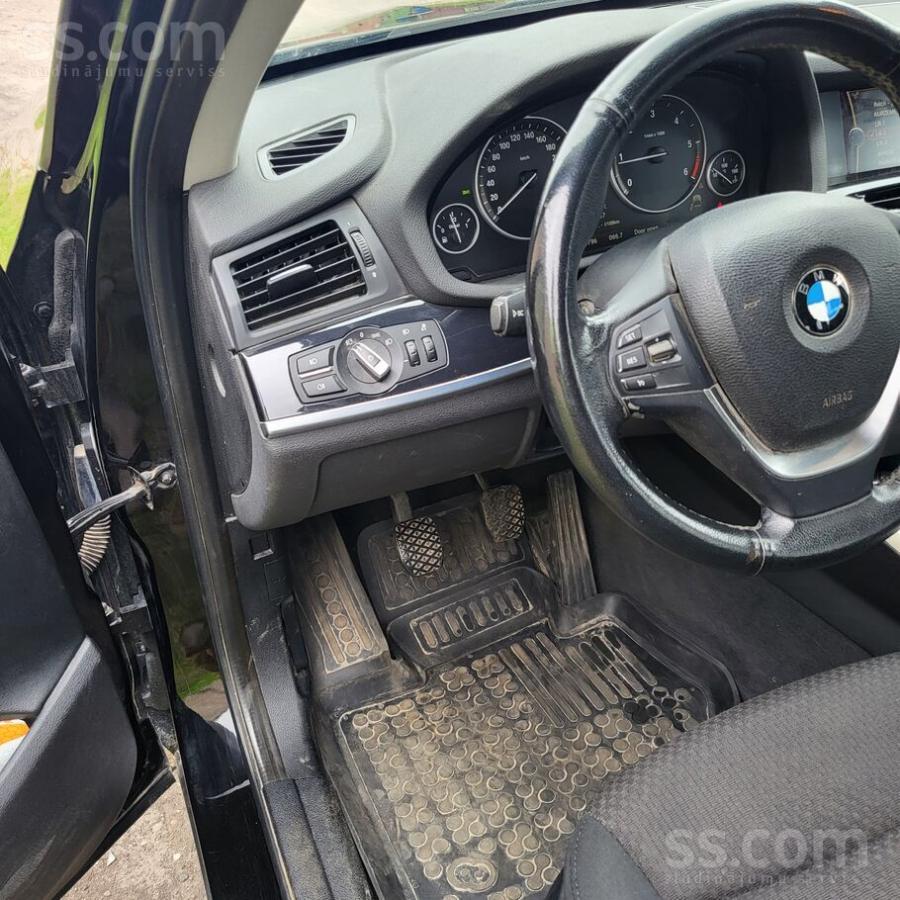 Black BMW X3 2012 in Liepaja, with an engine capacity of 2.00 L and mileage of 262 thousand km for 8250 €, photo 3 on AUTOMOTO.COM.LV