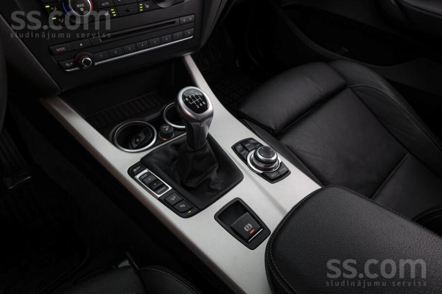 Melns BMW X3 2012 Jelgava, ar dzinēja tilpumu 2.00 L un nobraukumu 0 tūkst. km par 8990 €, foto 19 vietnē AUTOMOTO.COM.LV