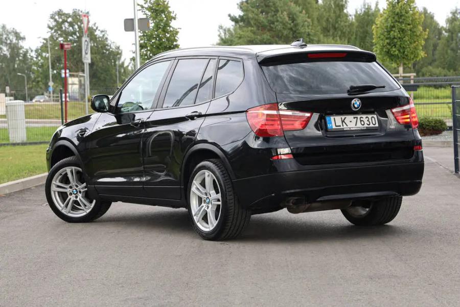 Melns BMW X3 2012 Jelgava, ar dzinēja tilpumu 2.00 L un nobraukumu 354 tūkst. km par 8990 €, foto 7 vietnē AUTOMOTO.COM.LV