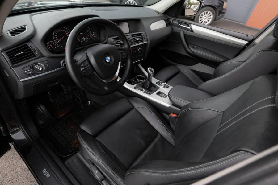 Melns BMW X3 2012 Jelgava, ar dzinēja tilpumu 2.00 L un nobraukumu 354 tūkst. km par 8990 €, foto 9 vietnē AUTOMOTO.COM.LV