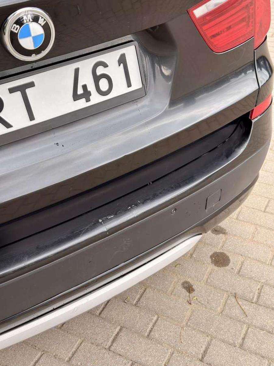 Melns BMW X3 2012 Joniškis, ar dzinēja tilpumu 2.99 L un nobraukumu 255 tūkst. km par 8300 €, foto 19 vietnē AUTOMOTO.COM.LV