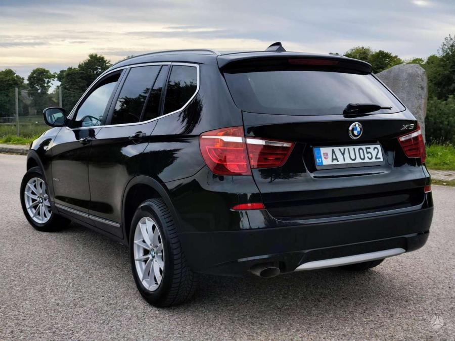 Black BMW X3 2012 in Jurbarkas, with an engine capacity of 2.00 L and mileage of 194 thousand km for 8450 €, photo 5 on AUTOMOTO.COM.LV