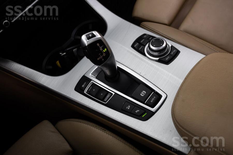 Melns BMW X3 2012 Jelgava, ar dzinēja tilpumu 2.00 L un nobraukumu 244 tūkst. km par 9800 €, foto 8 vietnē AUTOMOTO.COM.LV