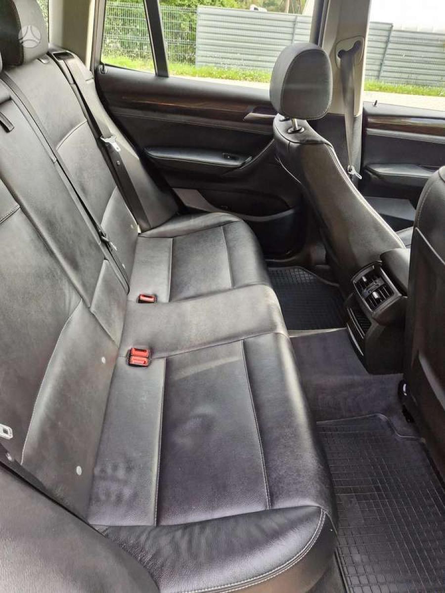 Black BMW X3 2012 in Kaunas, with an engine capacity of 2.00 L and mileage of 317 thousand km for 7550 €, photo 9 on AUTOMOTO.COM.LV
