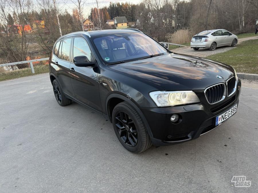 Black BMW X3 2012 in Moletai, with an engine capacity of 2.00 L and mileage of 308 thousand km for 8888 €, photo 9 on AUTOMOTO.COM.LV