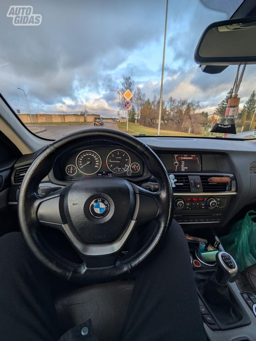 Black BMW X3 2012 in Moletai, with an engine capacity of 2.00 L and mileage of 308 thousand km for 8888 €, photo 14 on AUTOMOTO.COM.LV