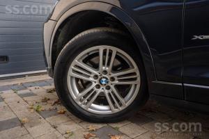 Black BMW X3 2012 in Riga, with an engine capacity of 2.00 L and mileage of 283 thousand km for 11350 €, photo 3 on AUTOMOTO.COM.LV