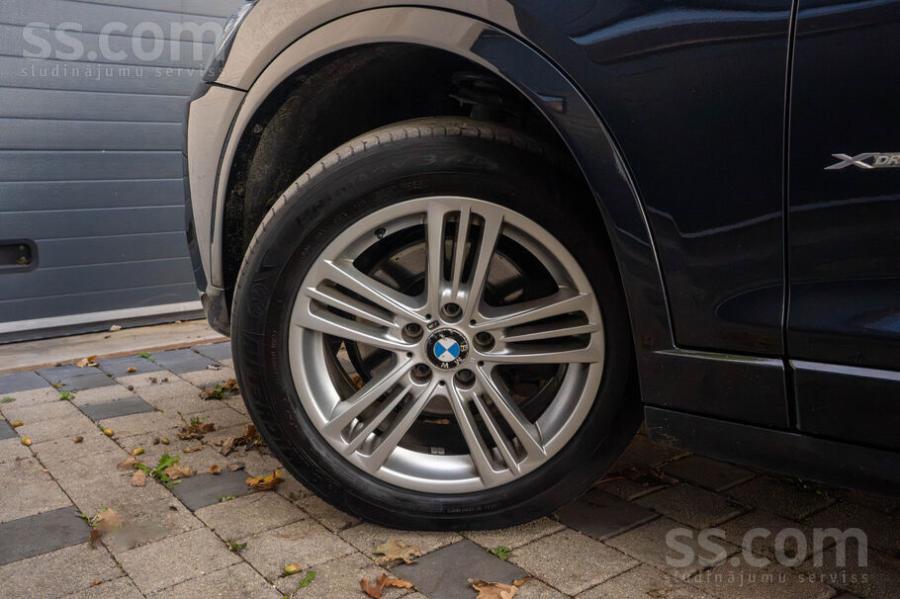 Black BMW X3 2012 in Riga, with an engine capacity of 2.00 L and mileage of 283 thousand km for 11350 €, photo 3 on AUTOMOTO.COM.LV