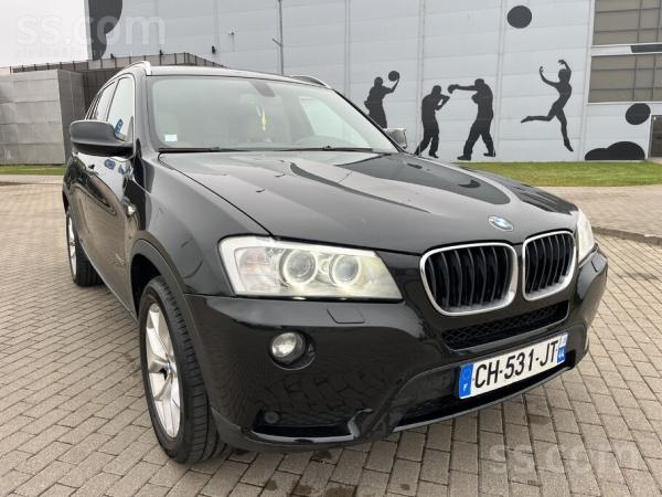 Black BMW X3 2012 in Riga, with an engine capacity of 2.00 L and mileage of 265 thousand km for 9500 €, photo 5 on AUTOMOTO.COM.LV