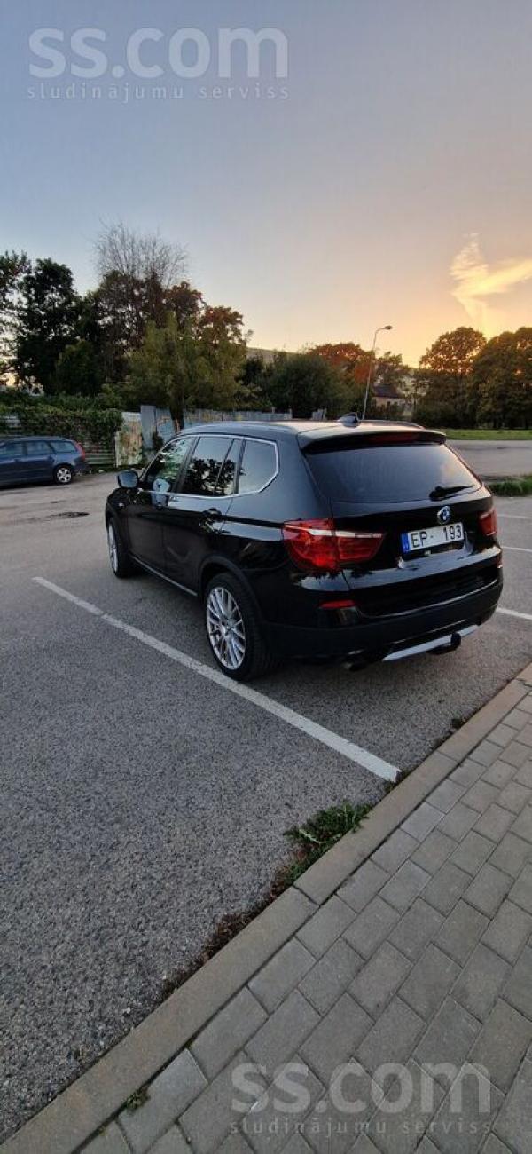 BMW X3 2012 Rīga vietnē Melns BMW X3 2012 Rīga, ar dzinēja tilpumu 2.00 L un nobraukumu 274 tūkst. km par 9875 €, foto 4 vietnē AUTOMOTO.COM.LV