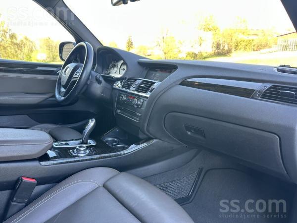 Black BMW X3 2013 in Riga, with an engine capacity of 3.00 L and mileage of 249 thousand km for 10950 €, photo 10 on AUTOMOTO.COM.LV