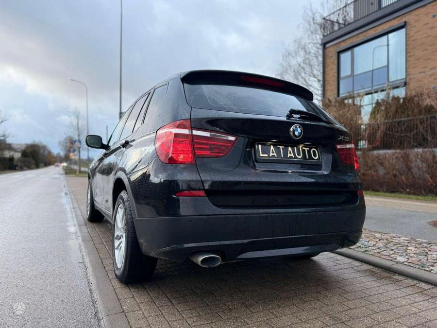 Black BMW X3 2013 in Riga, with an engine capacity of 0.00 L and mileage of 349 thousand km for 8995 €, photo 7 on AUTOMOTO.COM.LV