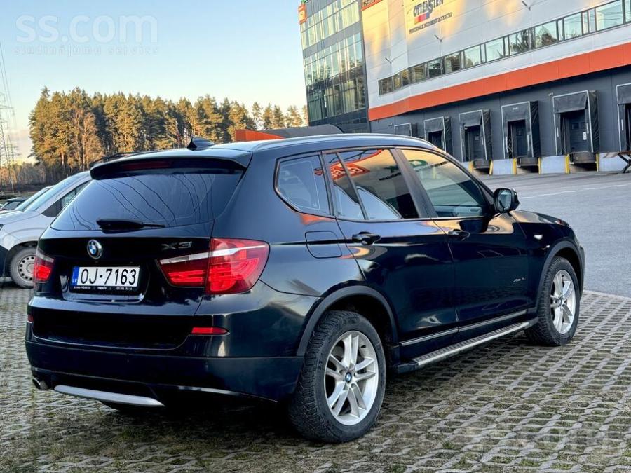 Black BMW X3 2013 in Riga, with an engine capacity of 2.00 L and mileage of 179 thousand km for 10500 €, photo 8 on AUTOMOTO.COM.LV