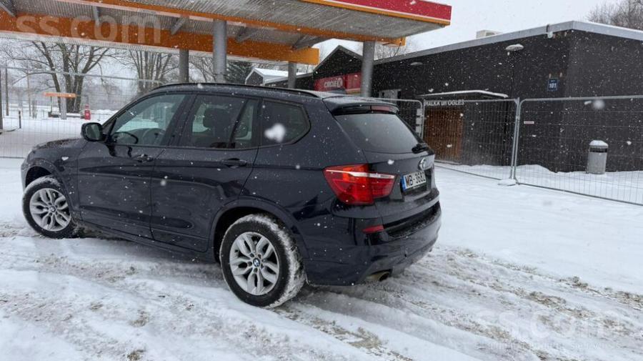 Melns BMW X3 2013 Rīga, ar dzinēja tilpumu 2.00 L un nobraukumu 281 tūkst. km par 12000 €, foto 1 vietnē AUTOMOTO.COM.LV