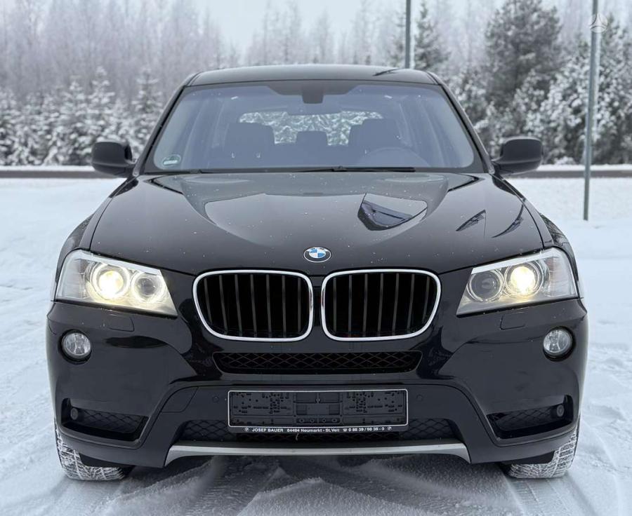 Black BMW X3 2013 in Raseiniai, with an engine capacity of 2.00 L and mileage of 241 thousand km for 10200 €, photo 3 on AUTOMOTO.COM.LV